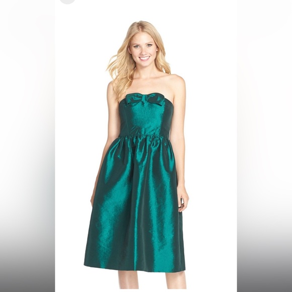 CeCe | Dresses | Emerald Green Cece Cocktail Dress | Poshmark
